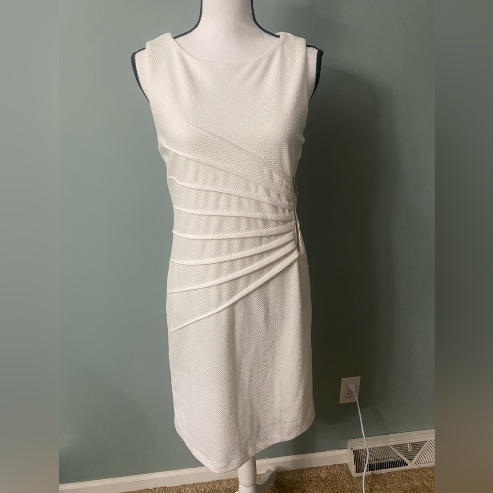 Carmen Carmen Marc Valco Ivory Sheath Dress Size 6 - Gem